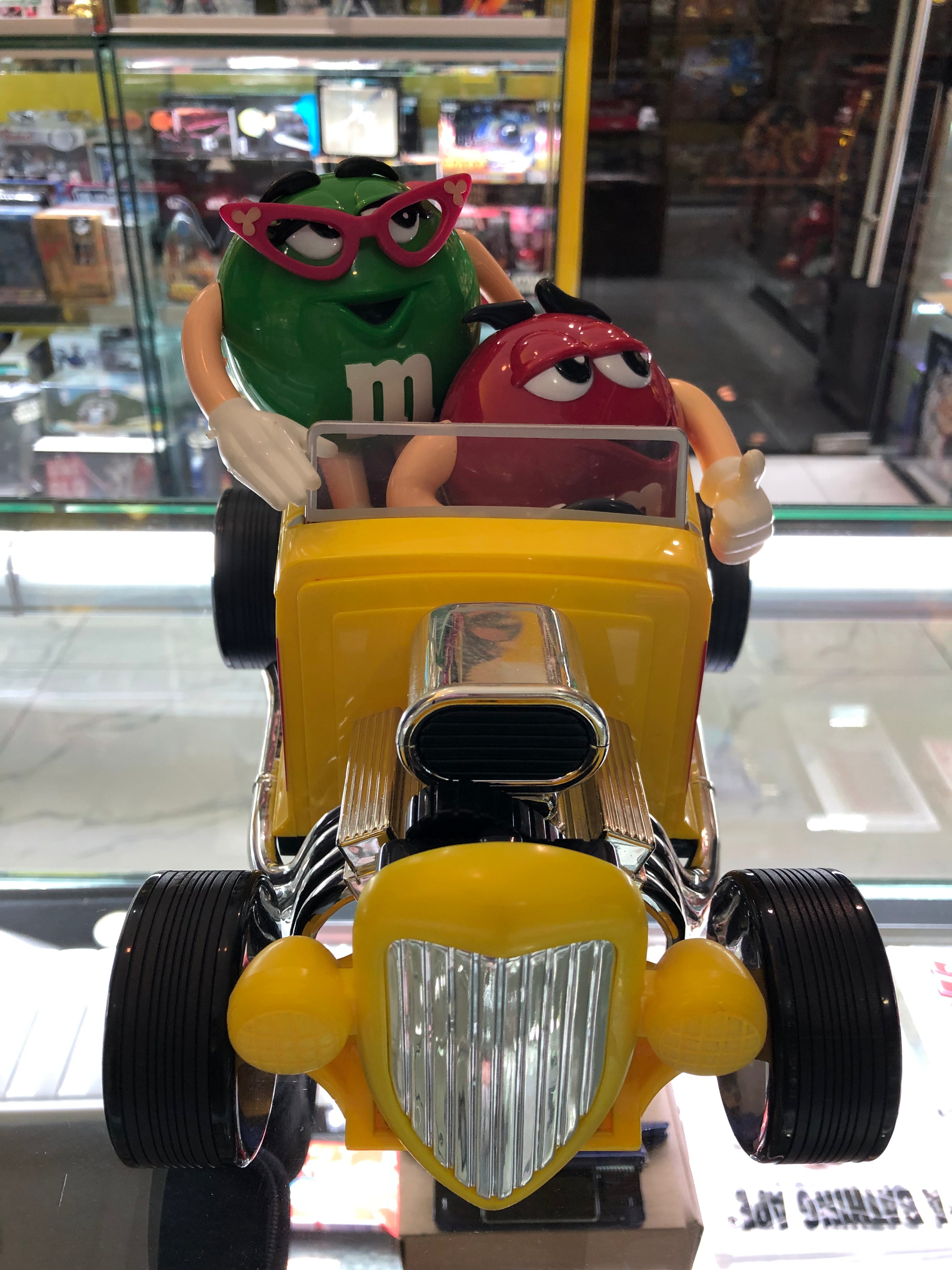 M&M Hot rod Candy Dispenser Rebel without A Clue Vintage Toy Car Colle