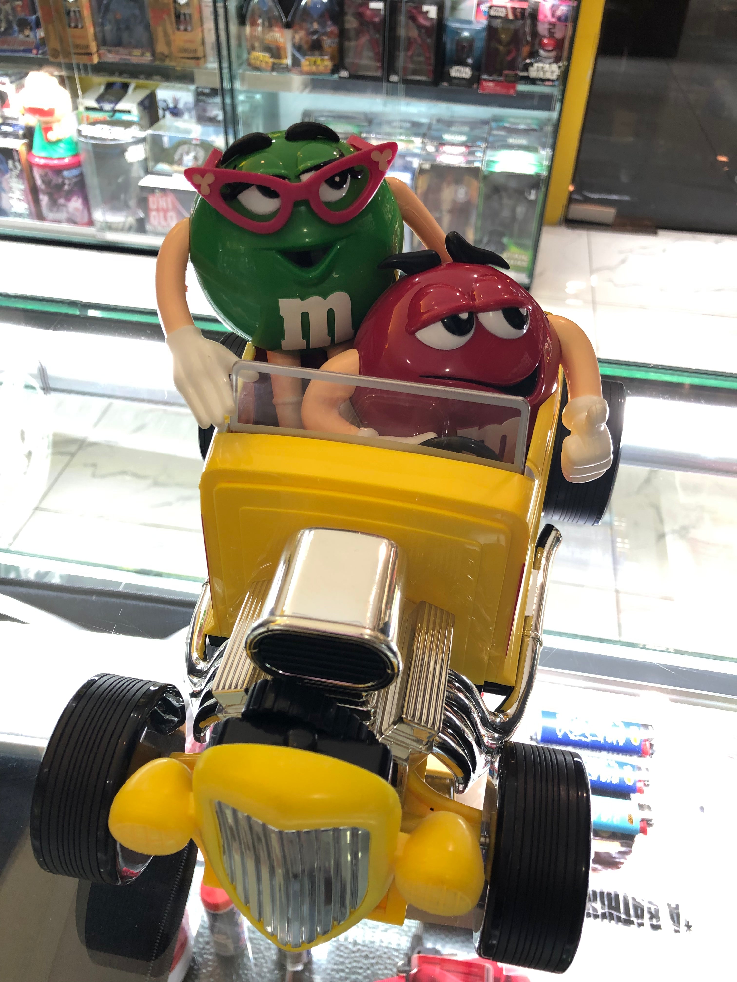 M&M Hot rod Candy Dispenser Rebel without A Clue Vintage Toy Car Colle